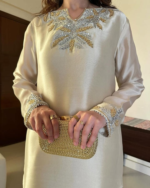 GOLDESS – VEZ APPARELS