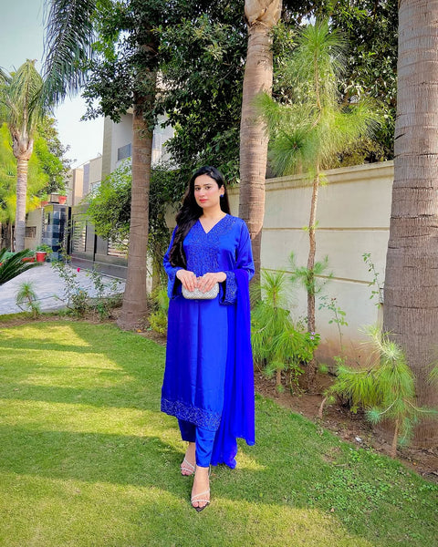 Gul Blue – VEZ APPARELS