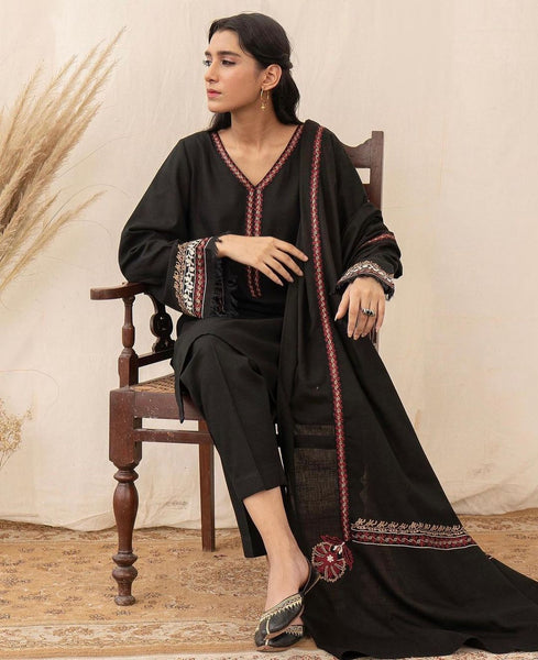 AURA – VEZ APPARELS